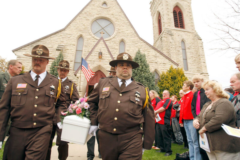 PHOTOJOURNALISM - Elizabeth Nida Photography